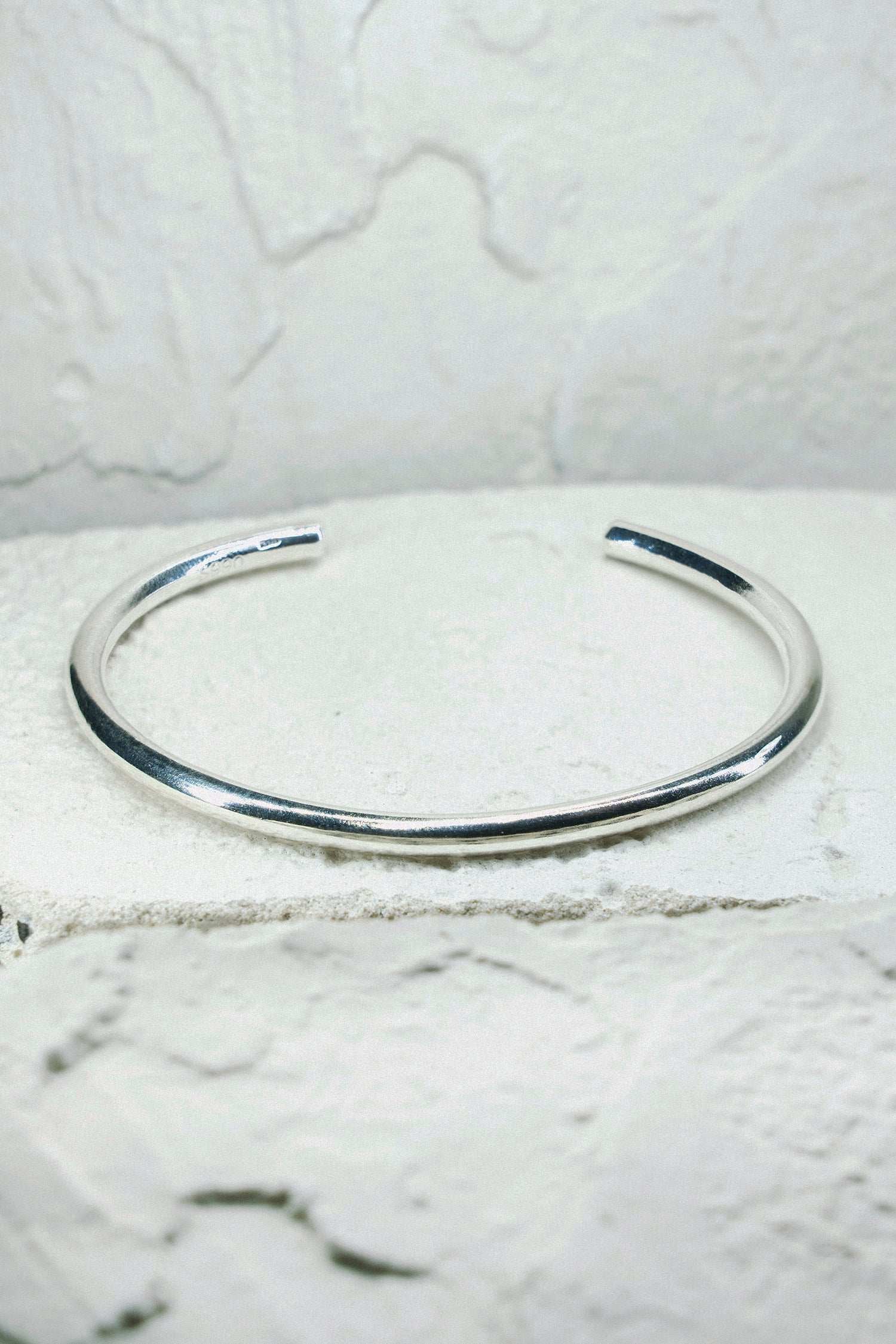 Round Cuff Bracelet Silver | KÒTY